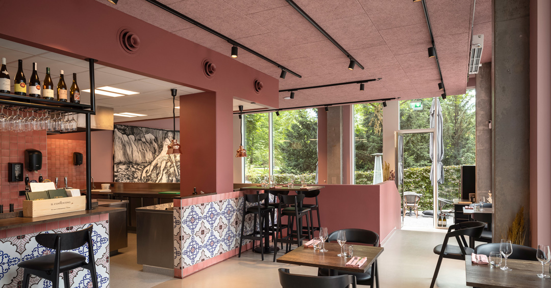 Charming restaurant is a world of contrasts | Troldtekt