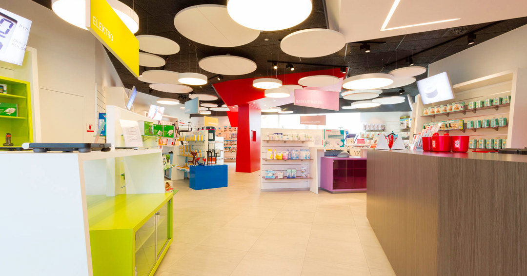 Inspiration: Acoustic ceiling at pharmacy store | Troldtekt